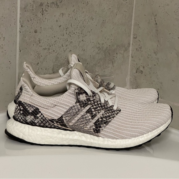Adika | Shoes | Adidas Mens Ultraboost Dna Size 7 | Poshmark